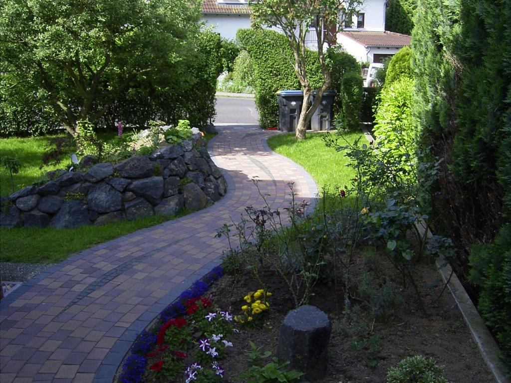 » Gartenimpressionen